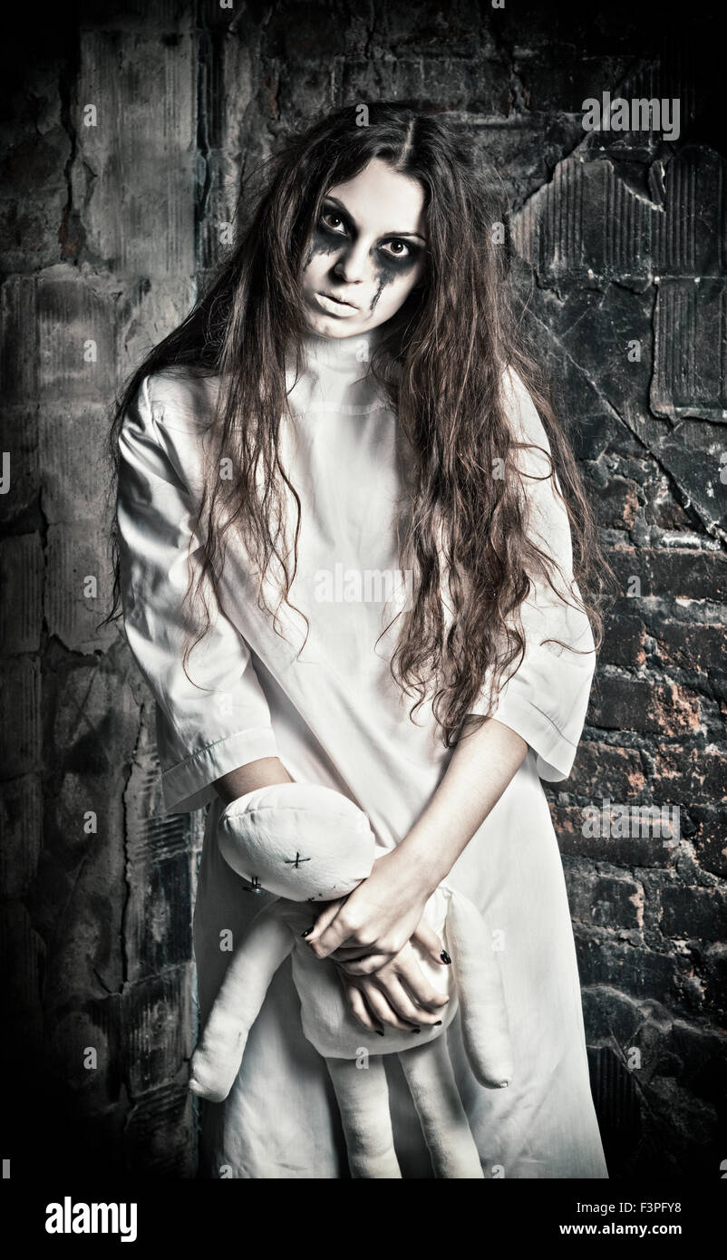Horror pics store