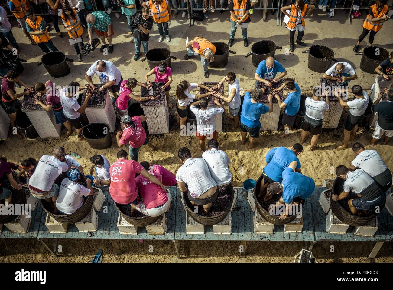 Grape stomping hi-res stock photography and images - Alamy