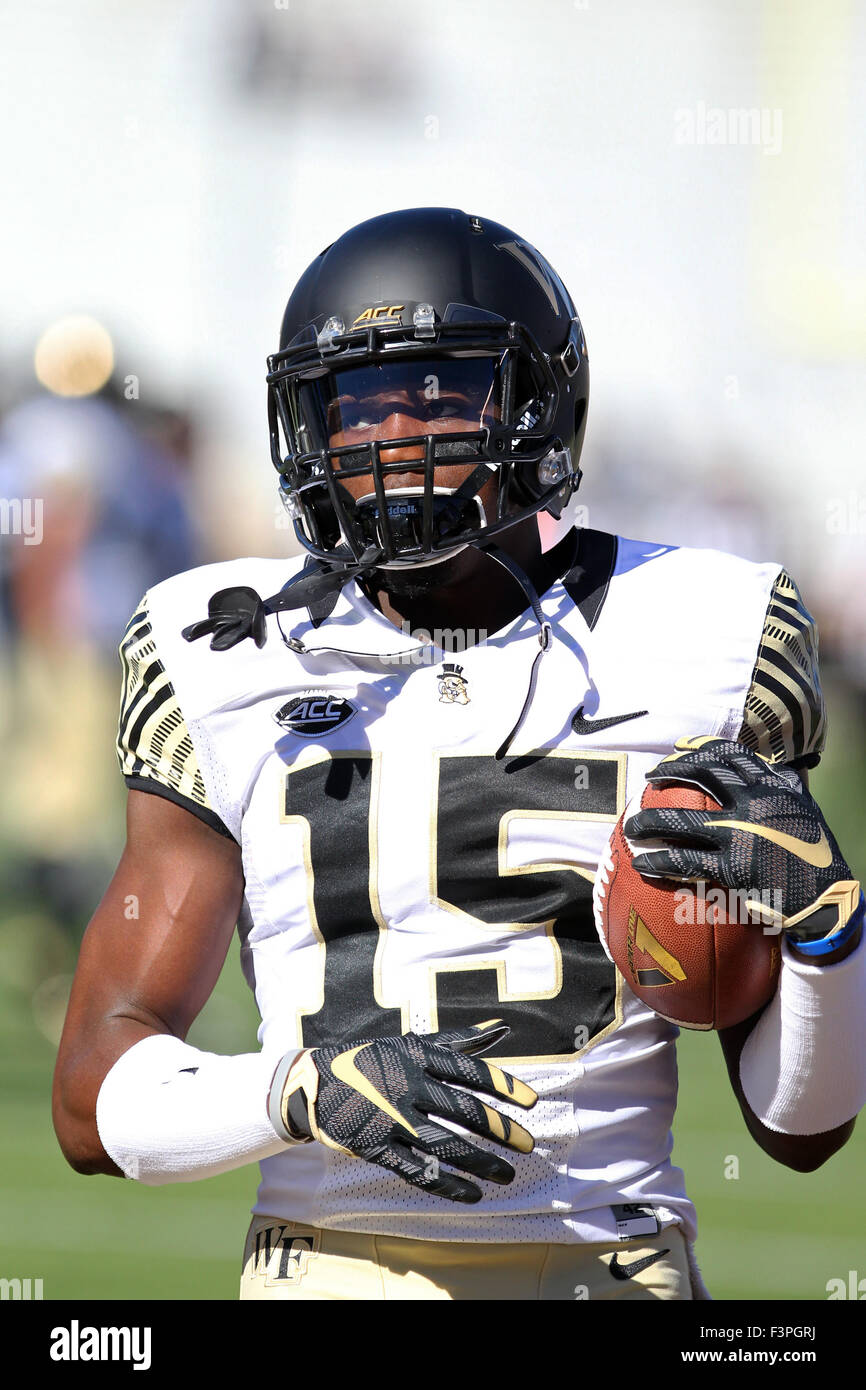 October 10, 2015; Chestnut Hill, MA, USA; Wake Forest Demon Deacons ...