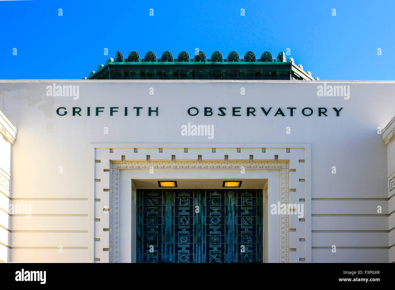 The Griffith Observatory building in Griffith Park overlooking Los ...