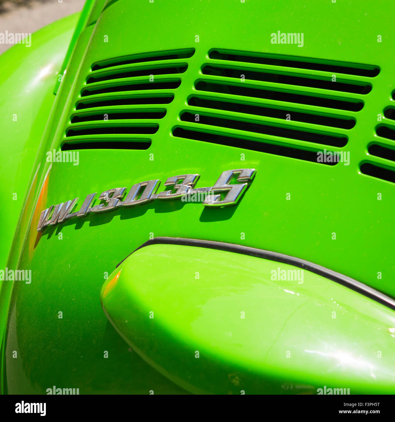 Volkswagen beetle bonnet hi-res stock photography and images - Alamy