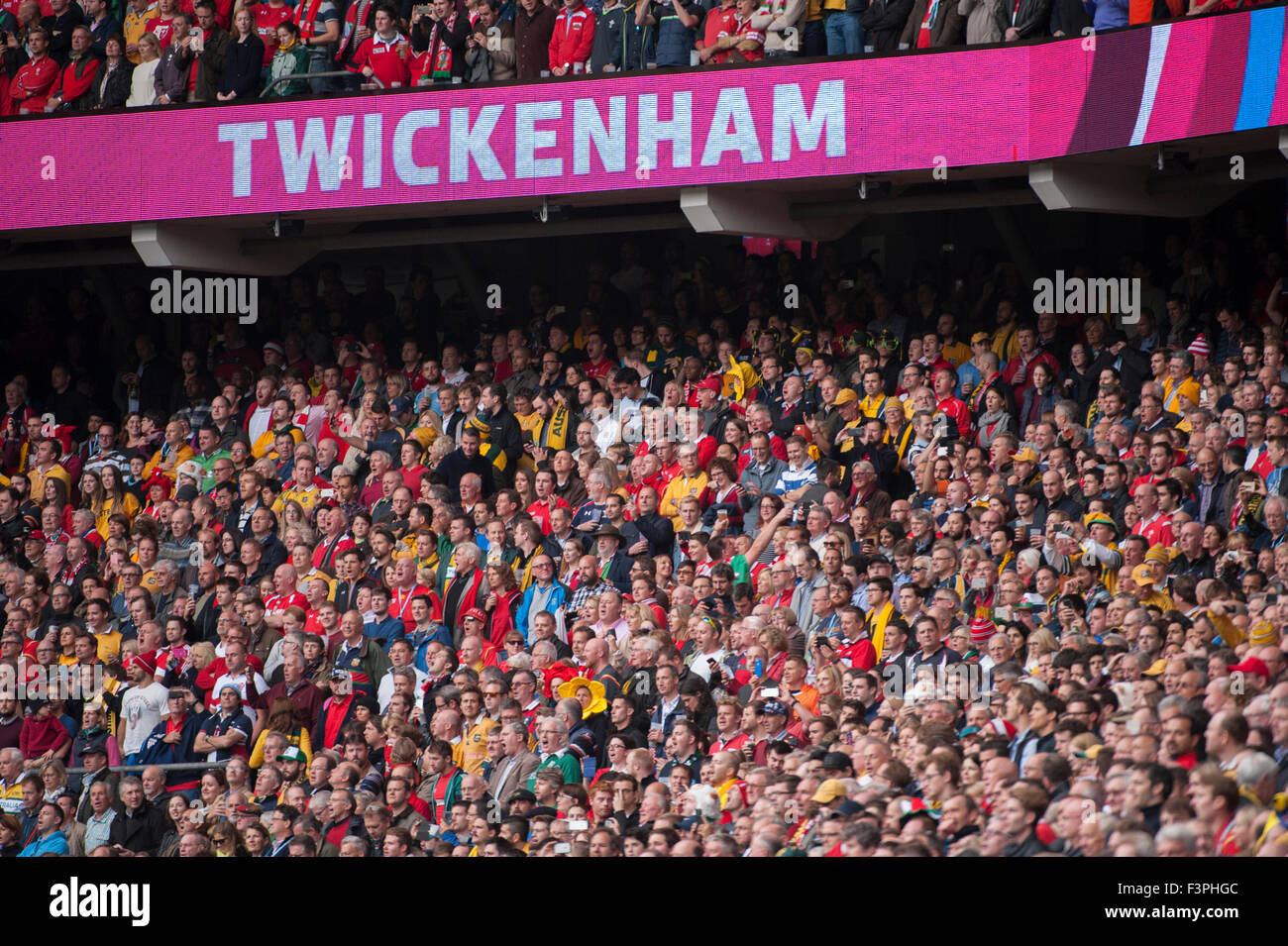 Wales v australia rugby union hi-res stock photography and images - Alamy
