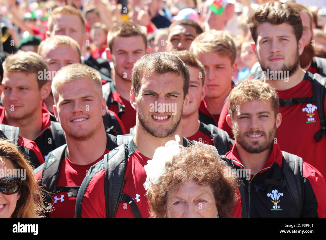 The Welsh rugby team arrive in North Wales to start training for the ...