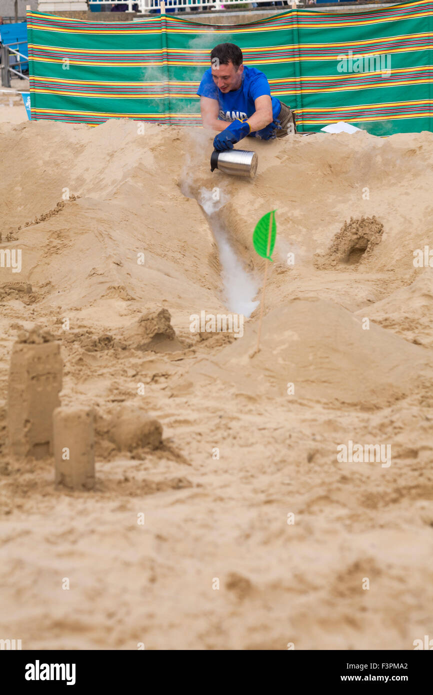 Bournemouth, Dorset, UK. 11 October 2015. Bournemouth Arts by the Sea ...