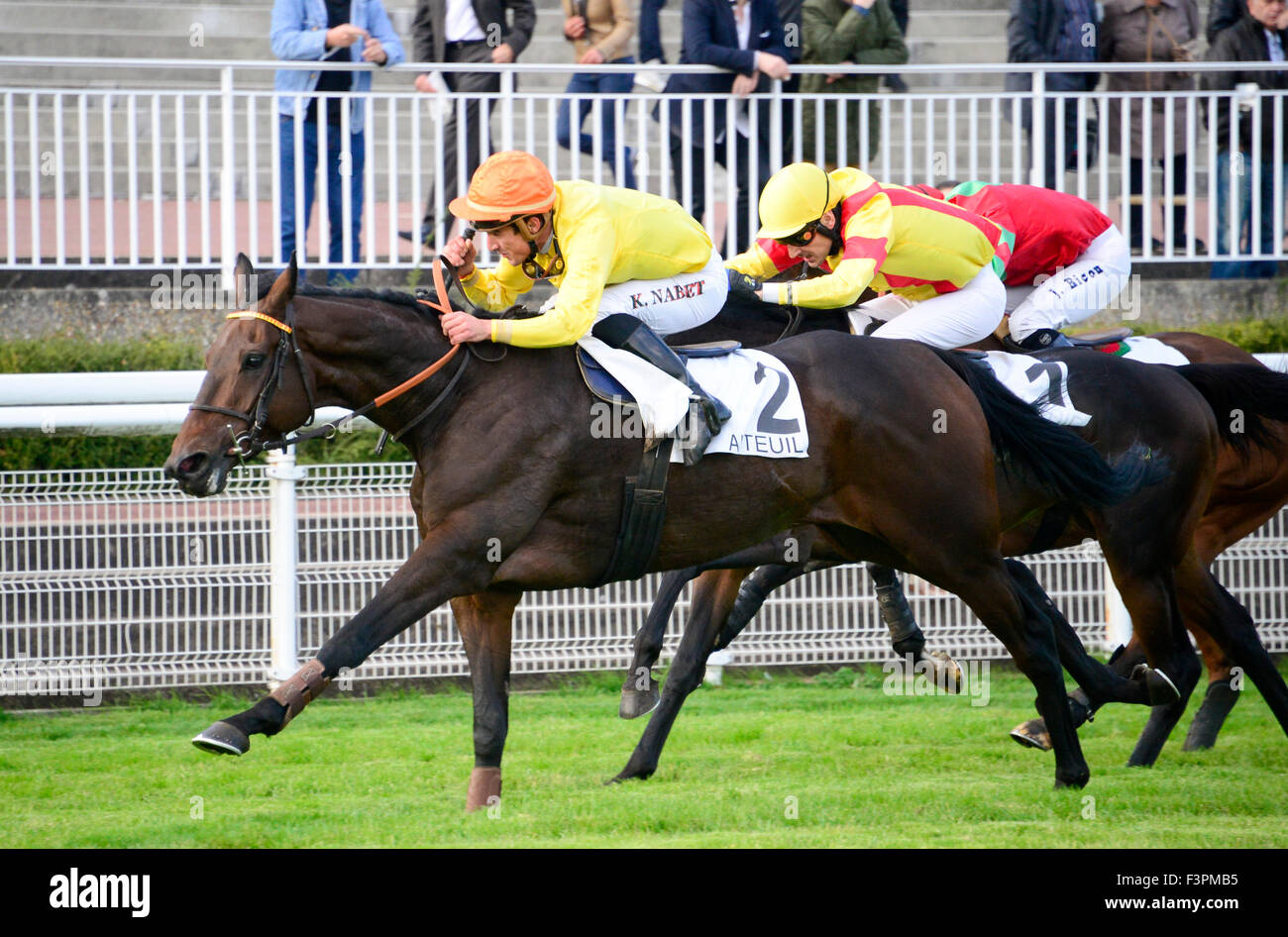 Auteuil racecourse hi-res stock photography and images - Alamy