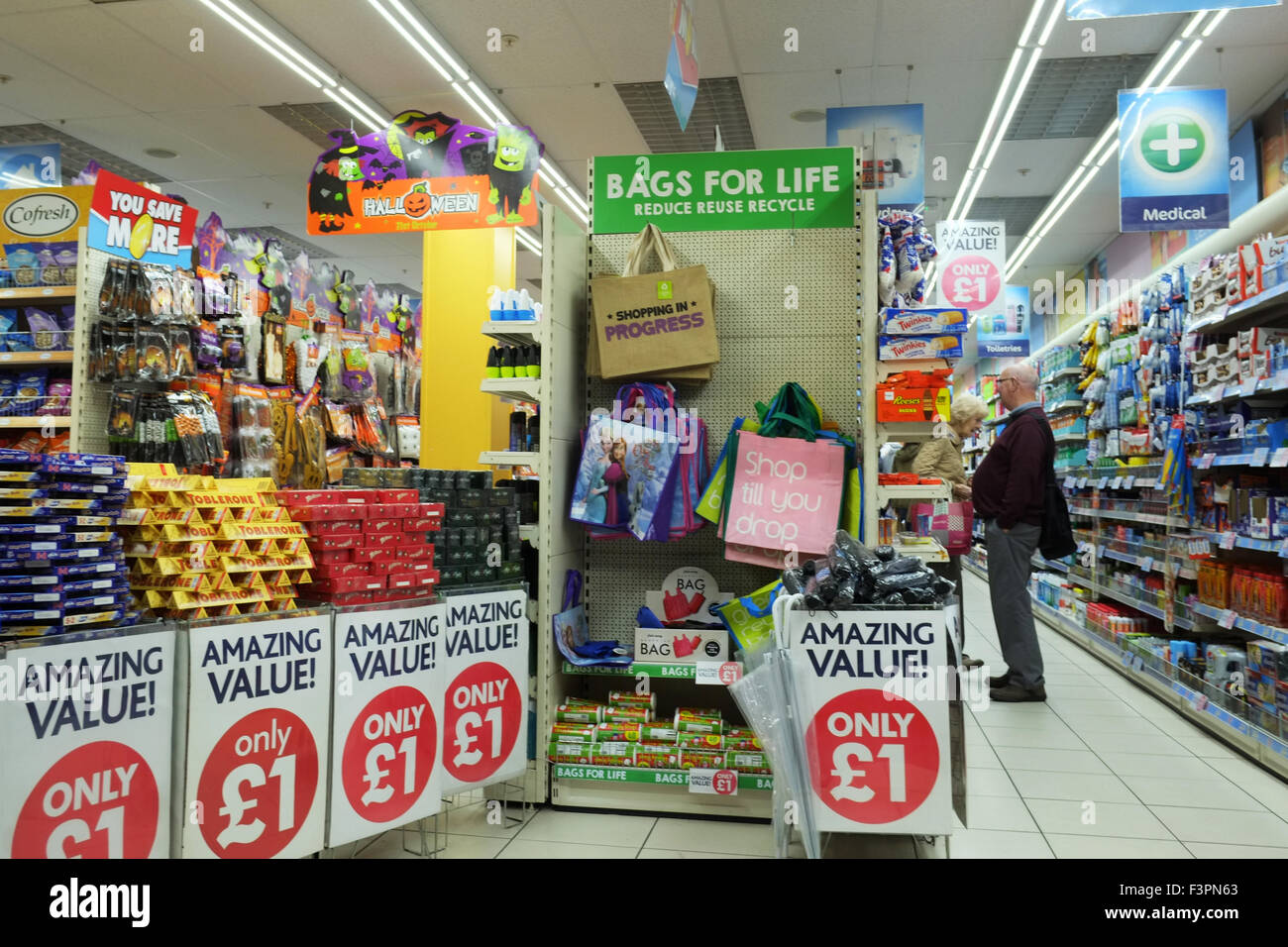 Cheap discount stores with pound deals & best buys Stock Photo - Alamy