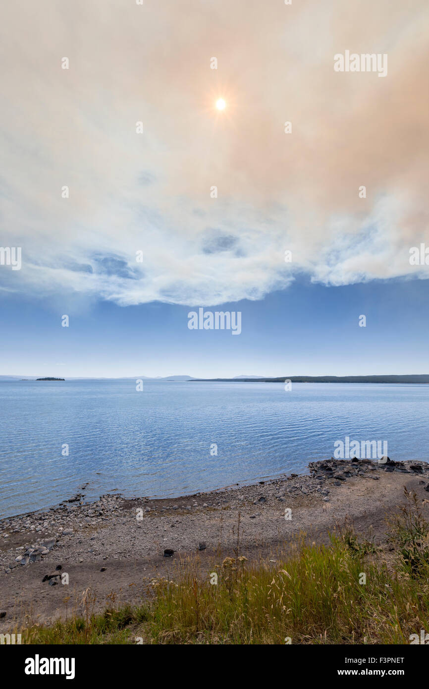 Fire flames burn water hi-res stock photography and images - Alamy