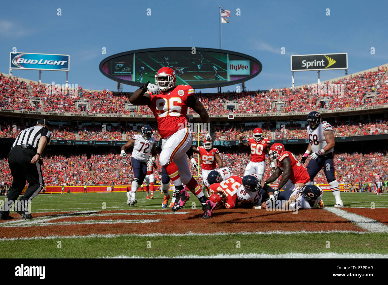 October 11, 2105: Kansas City Chiefs nose tackle Jaye Howard (96 ...