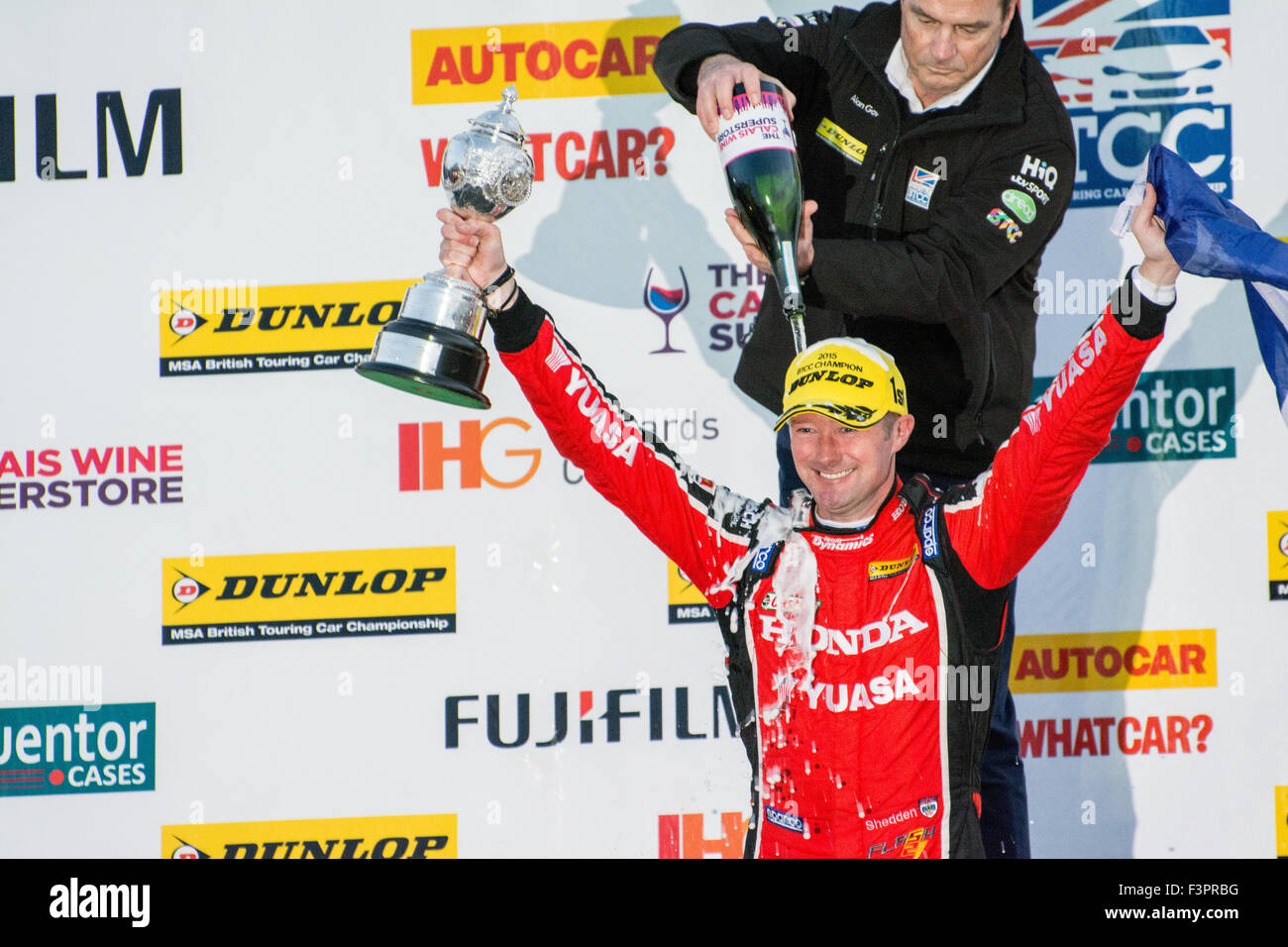 Fawkham, Kent, UK. 11th October, 2015. Gordon Shedden and Honda Yuasa ...