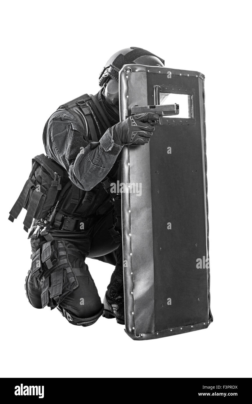 SWAT officer with ballistic shield Stock Photo - Alamy