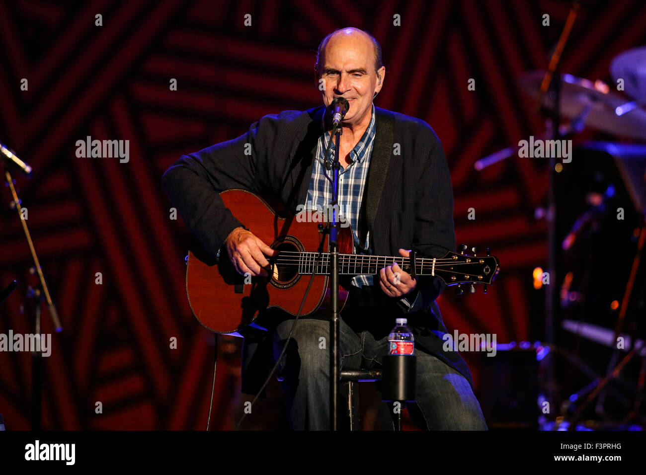 James taylor and his all star band hi-res stock photography and images ...