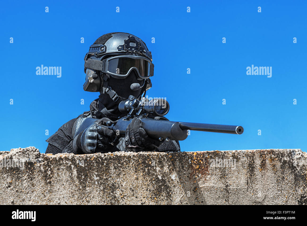 Police sniper in action Stock Photo - Alamy