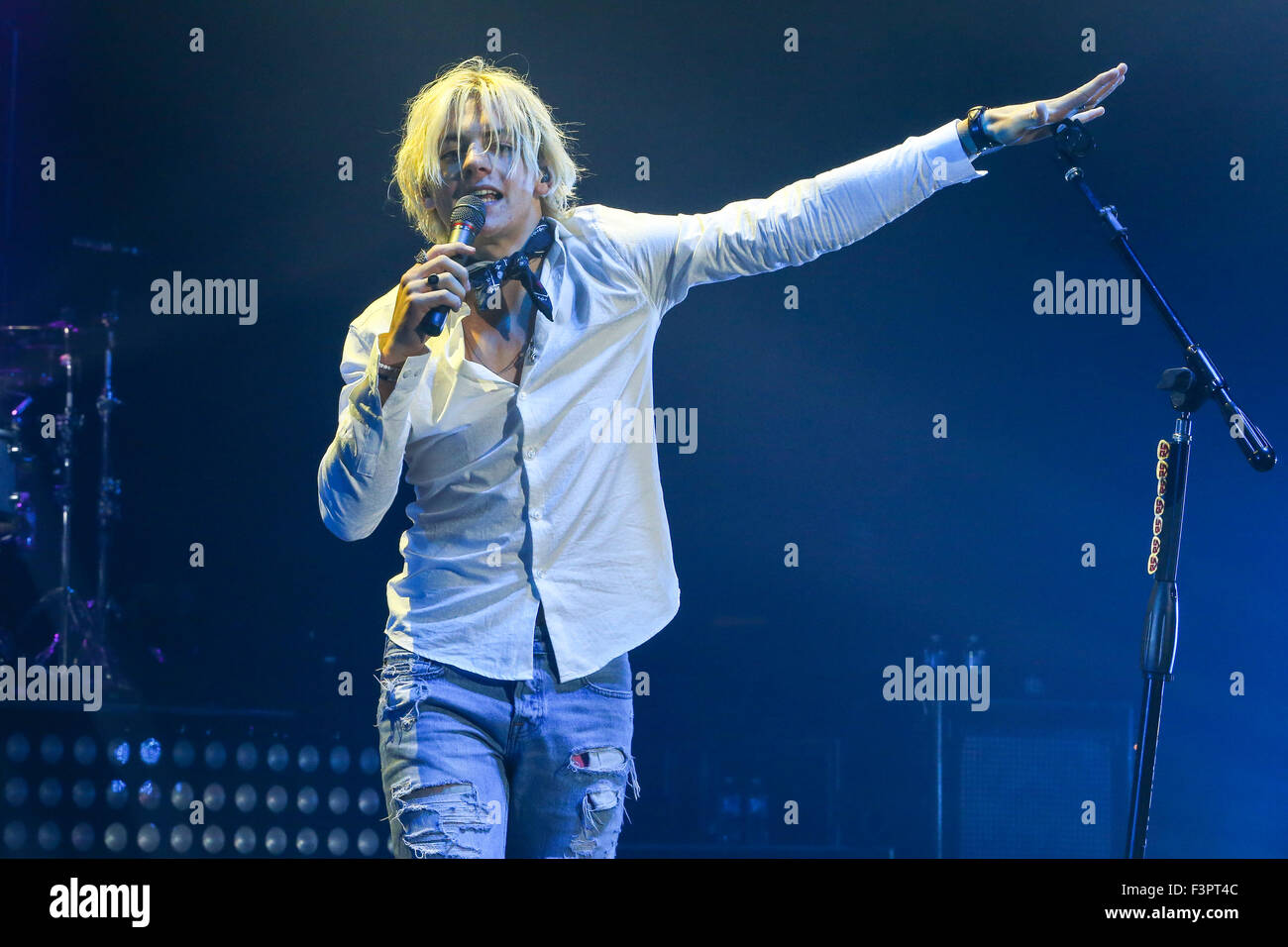 Singer ROSS LYNCH of the band R5 brings their 2015 Summer Tour Stock ...