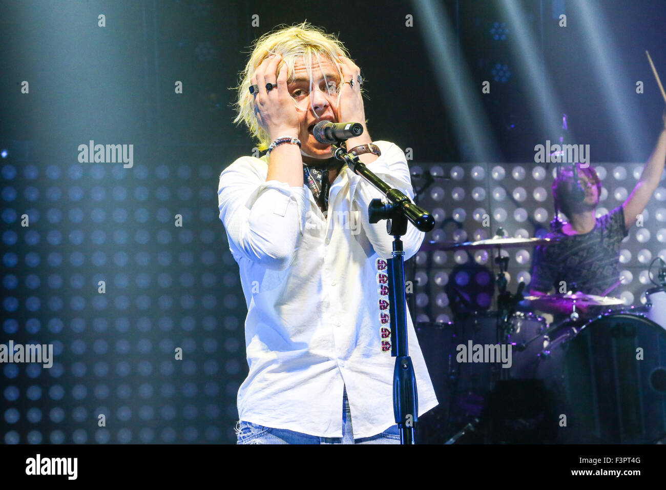 Singer ROSS LYNCH of the band R5 brings their 2015 Summer Tour Stock ...