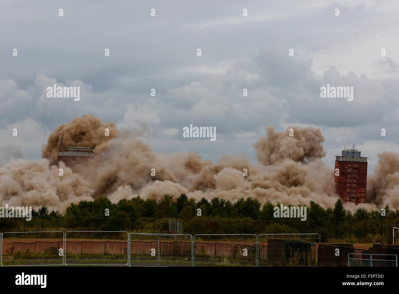 Red Road Flats Glasgow Stock Photos & Red Road Flats Glasgow Stock ...