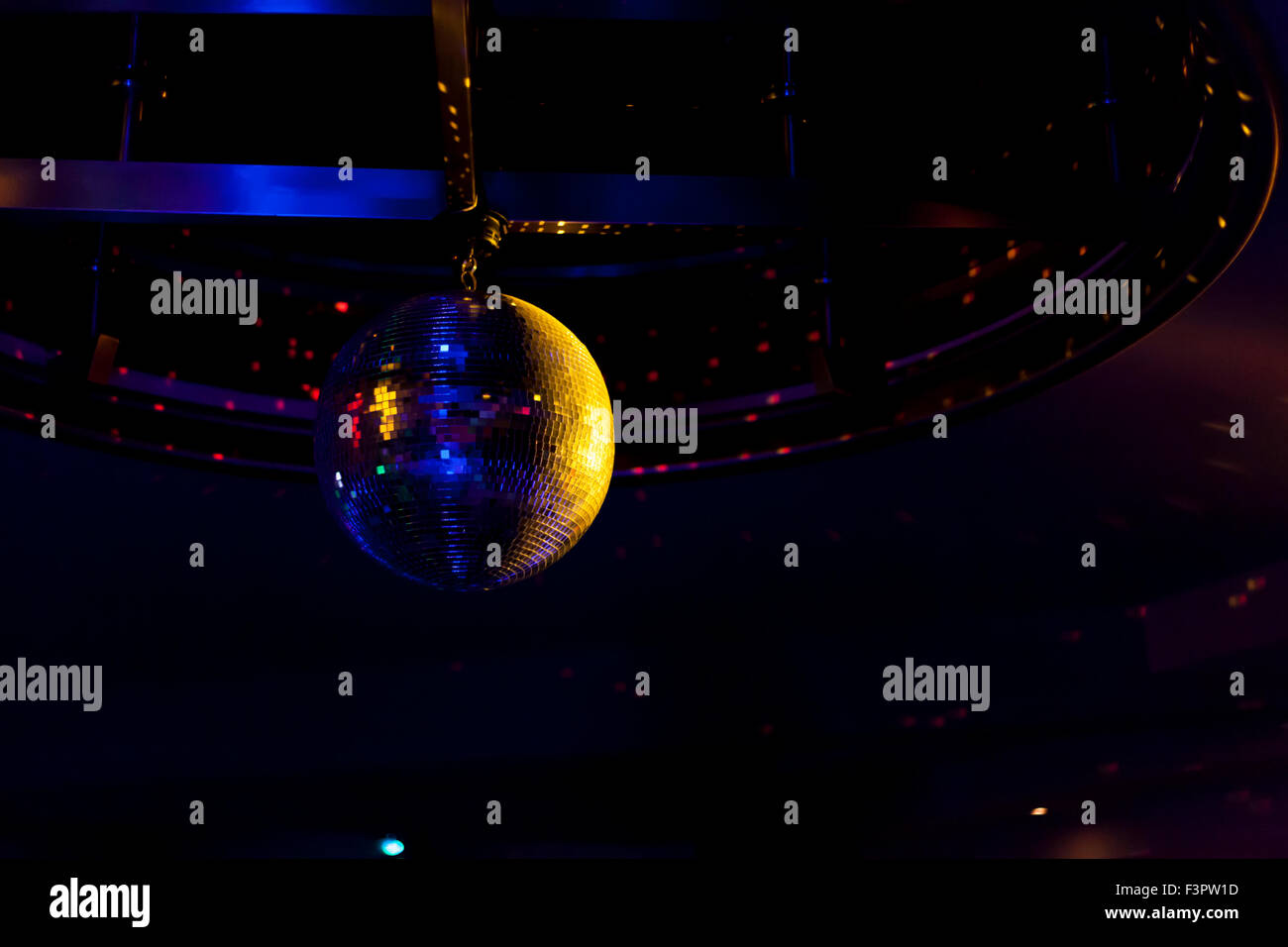 Spot the ball hi-res stock photography and images - Alamy