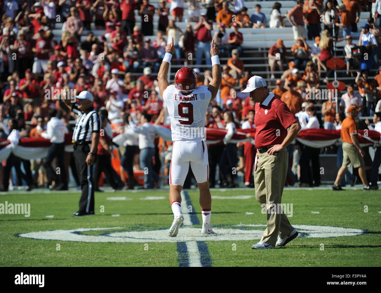 October 10, 2015: Oklahoma Sooners quarterback Trevor Knight #9 in the NCAA Red River Showdown ...
