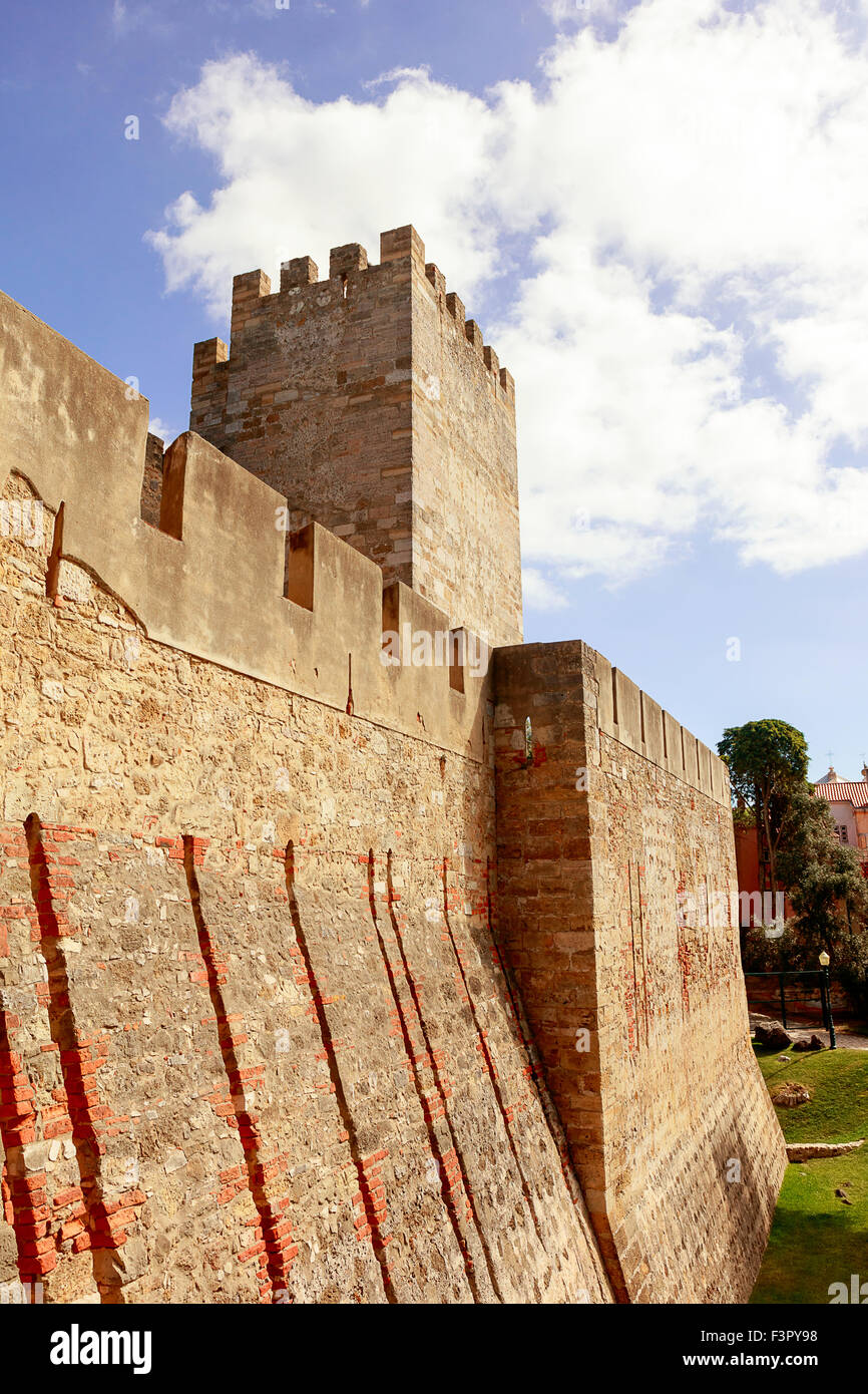 Medieval wall tower hi-res stock photography and images - Alamy