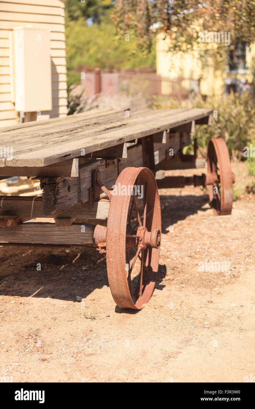 Rusty old wooden wagon on a California farm Stock Photo - Alamy