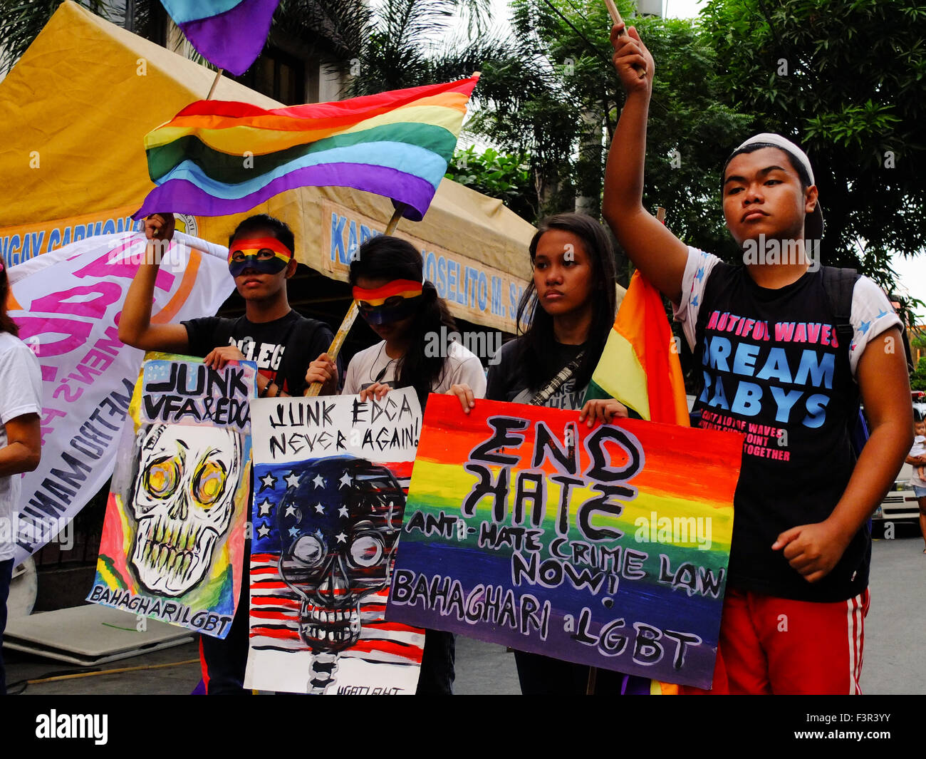 Gay filipino filipino gay hi-res stock photography and images - Alamy