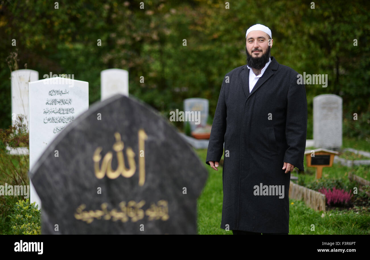 Munich, Germany. 9th Sep, 2015. Islamic undertaker Salih Gueler ...