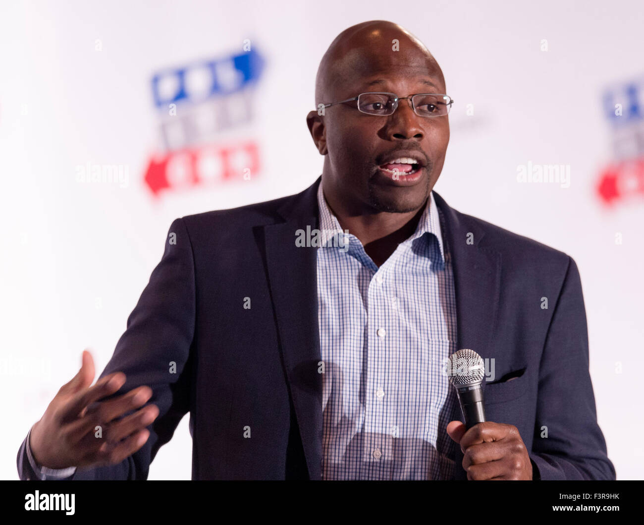 Los Angeles, California, USA. 10th Oct, 2015. REGGIE LOVE, former ...