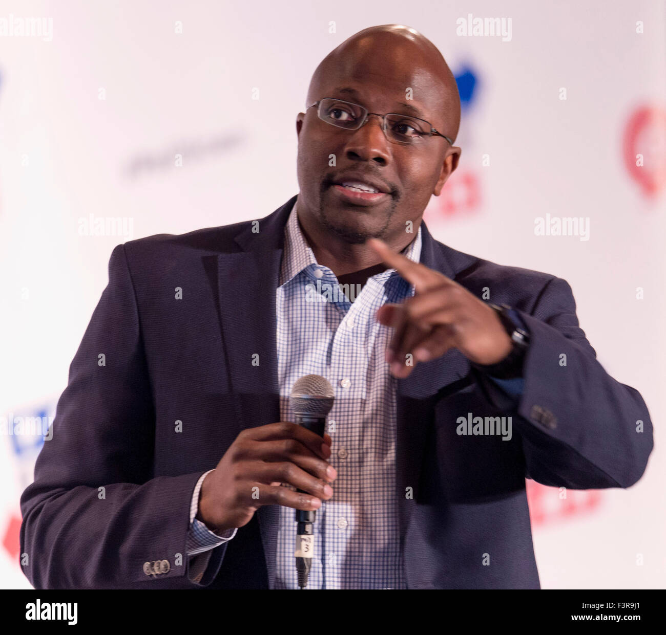 Los Angeles, California, USA. 10th Oct, 2015. REGGIE LOVE, former ...