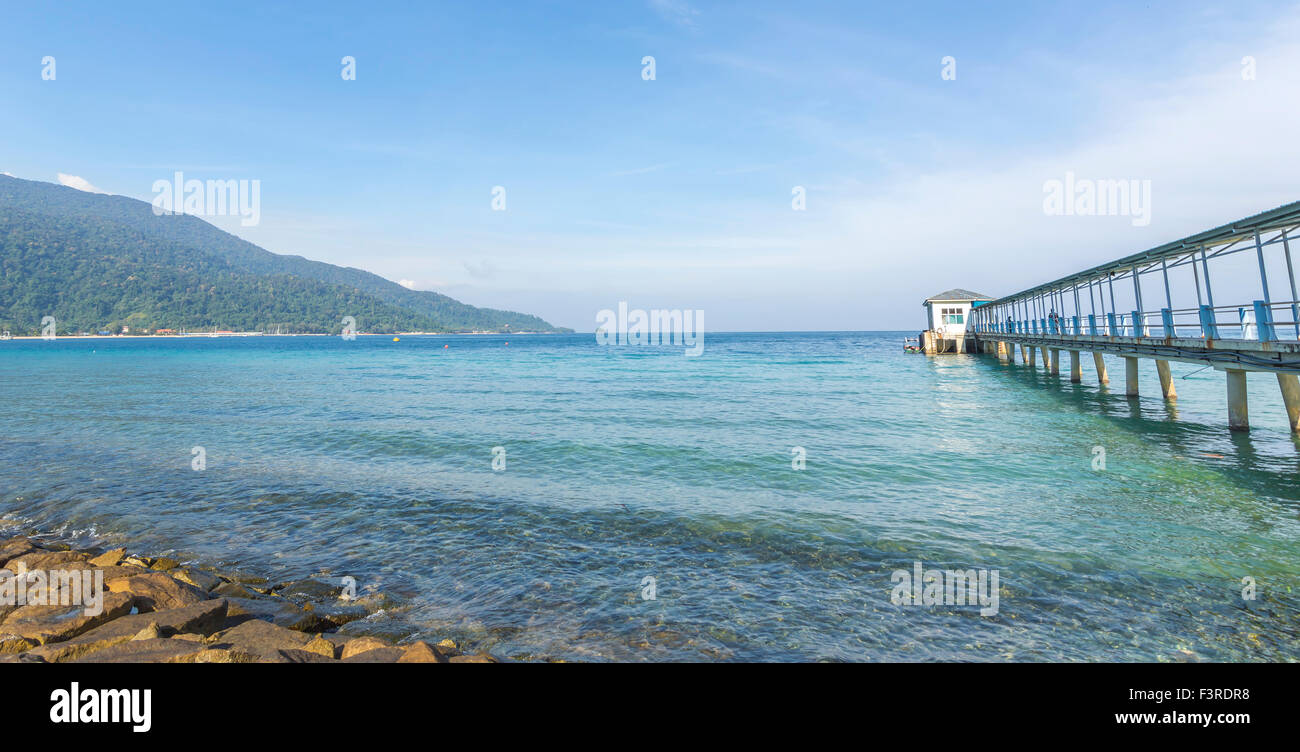 Boardwalk rock jetty hi-res stock photography and images - Alamy