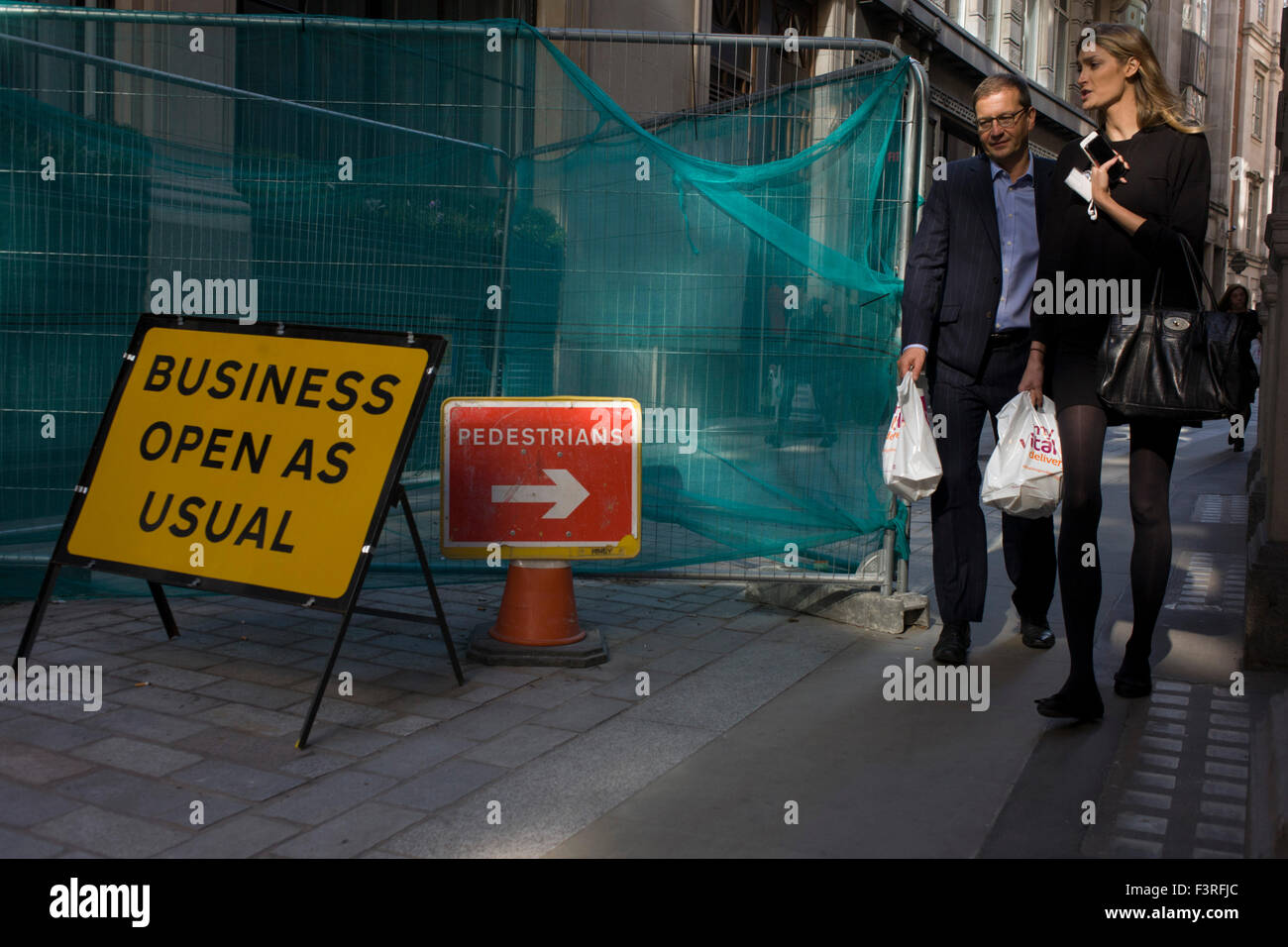 Business open usual sign hi-res stock photography and images - Alamy