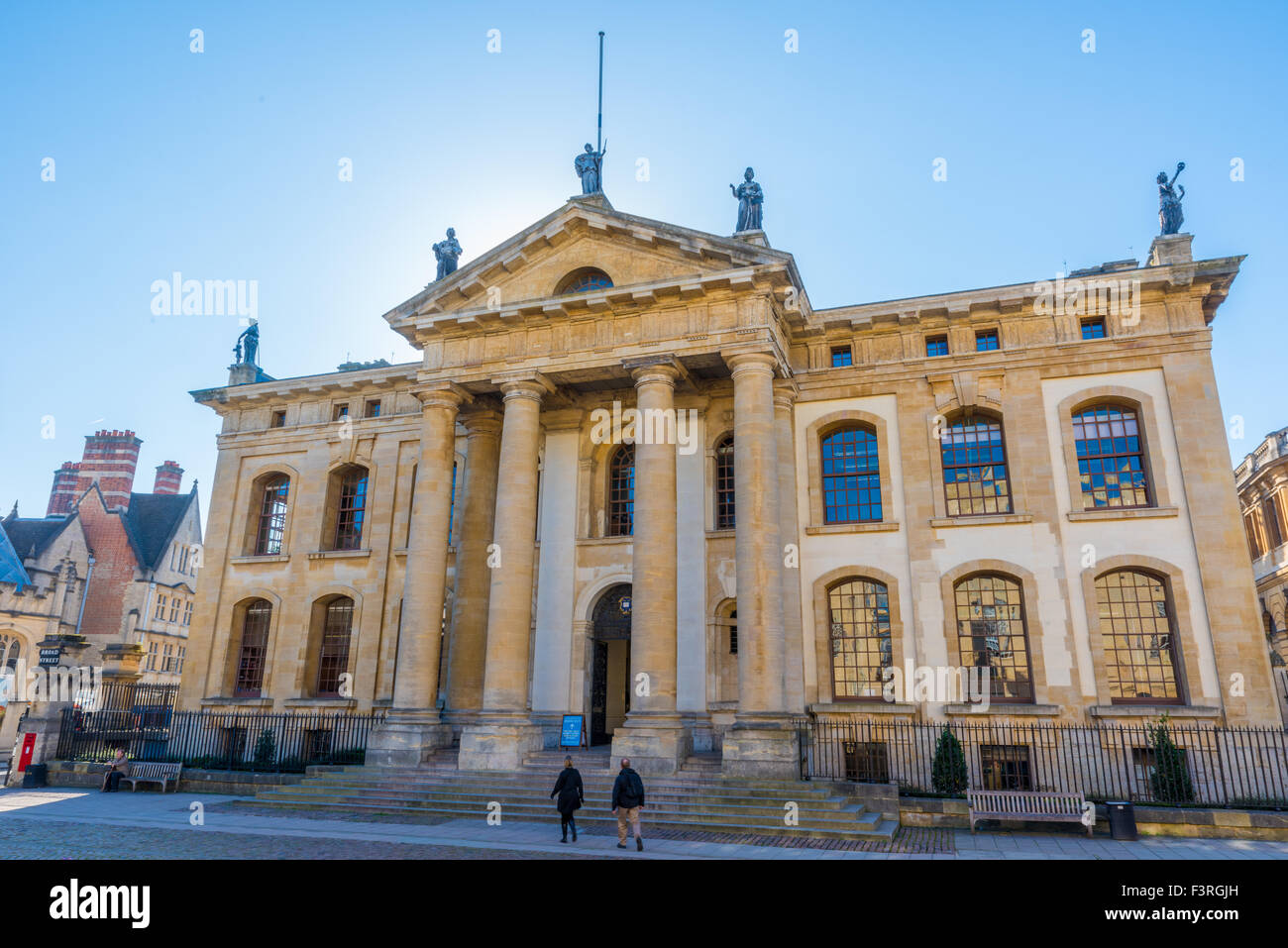 Building oxford library city hi-res stock photography and images - Alamy