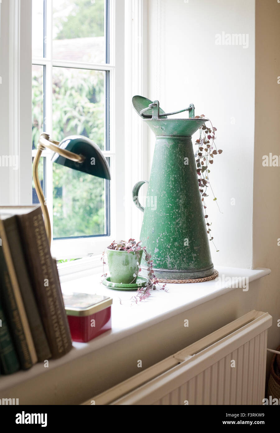 Window sill ledge hi-res stock photography and images - Alamy