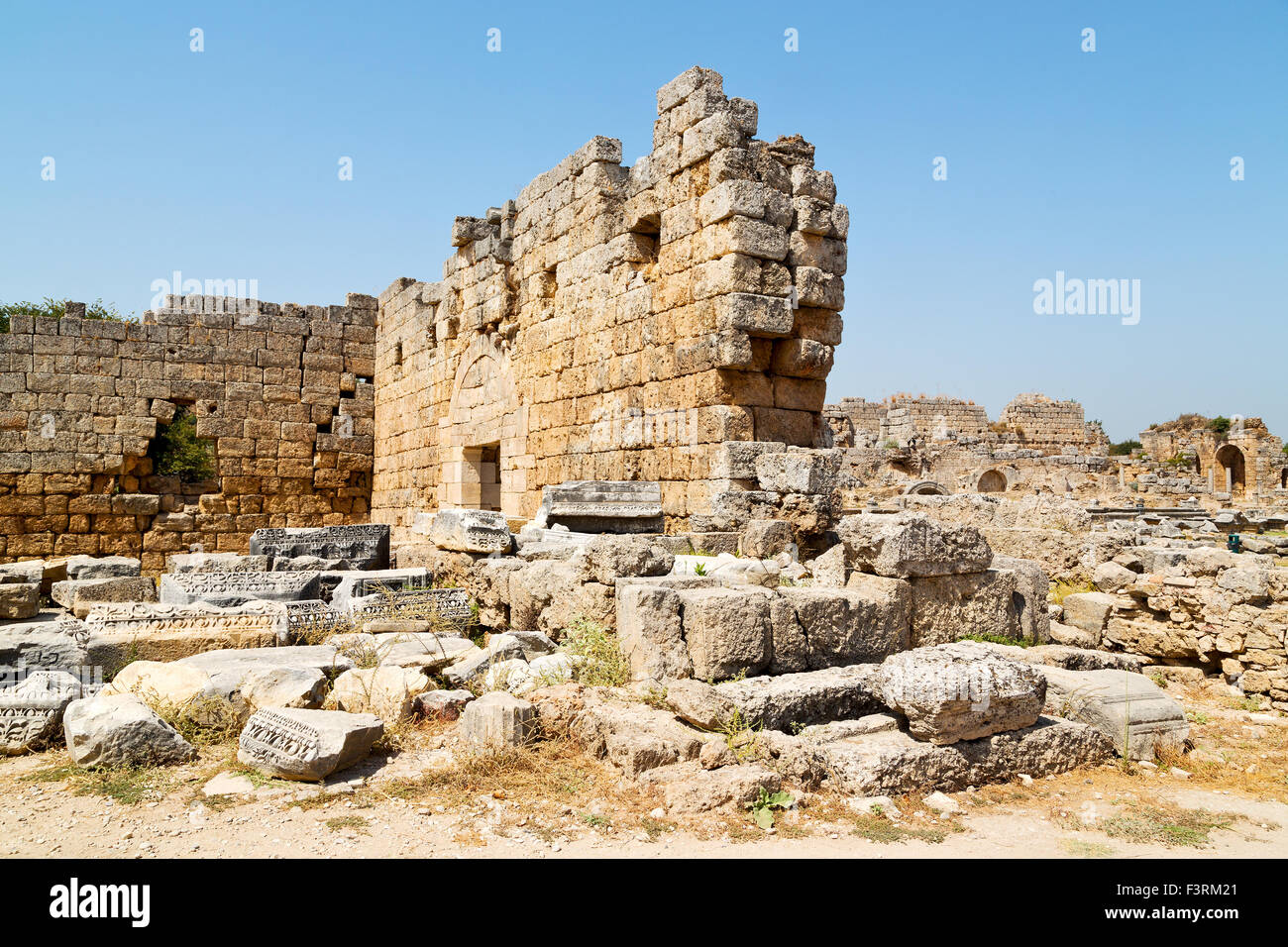 old construction in asia turkey the column and the roman temple Stock ...