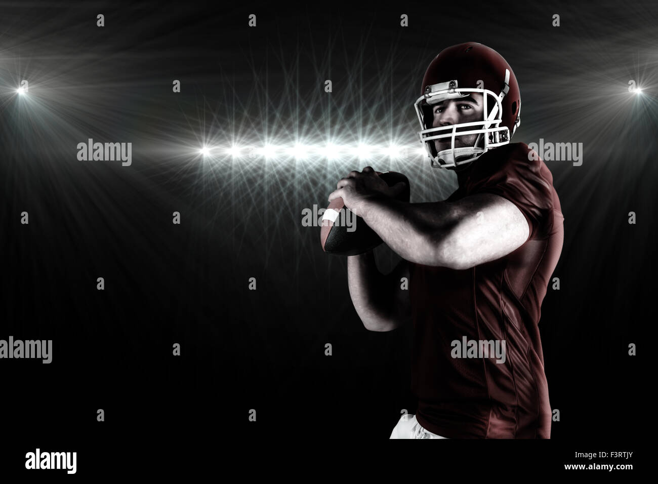 Quarterback ball passing hi-res stock photography and images - Alamy
