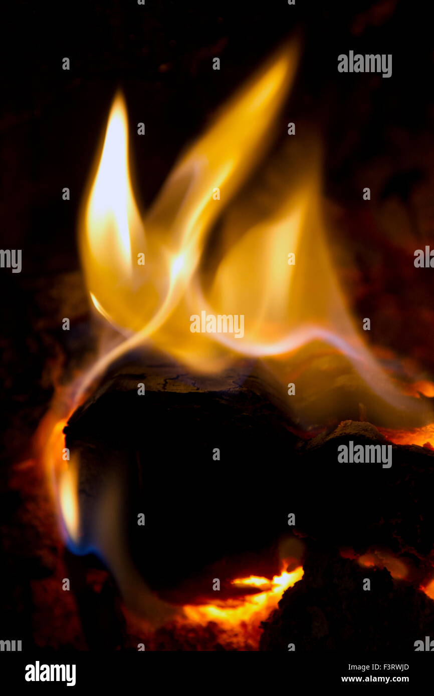 Burning peat fire hi-res stock photography and images - Alamy