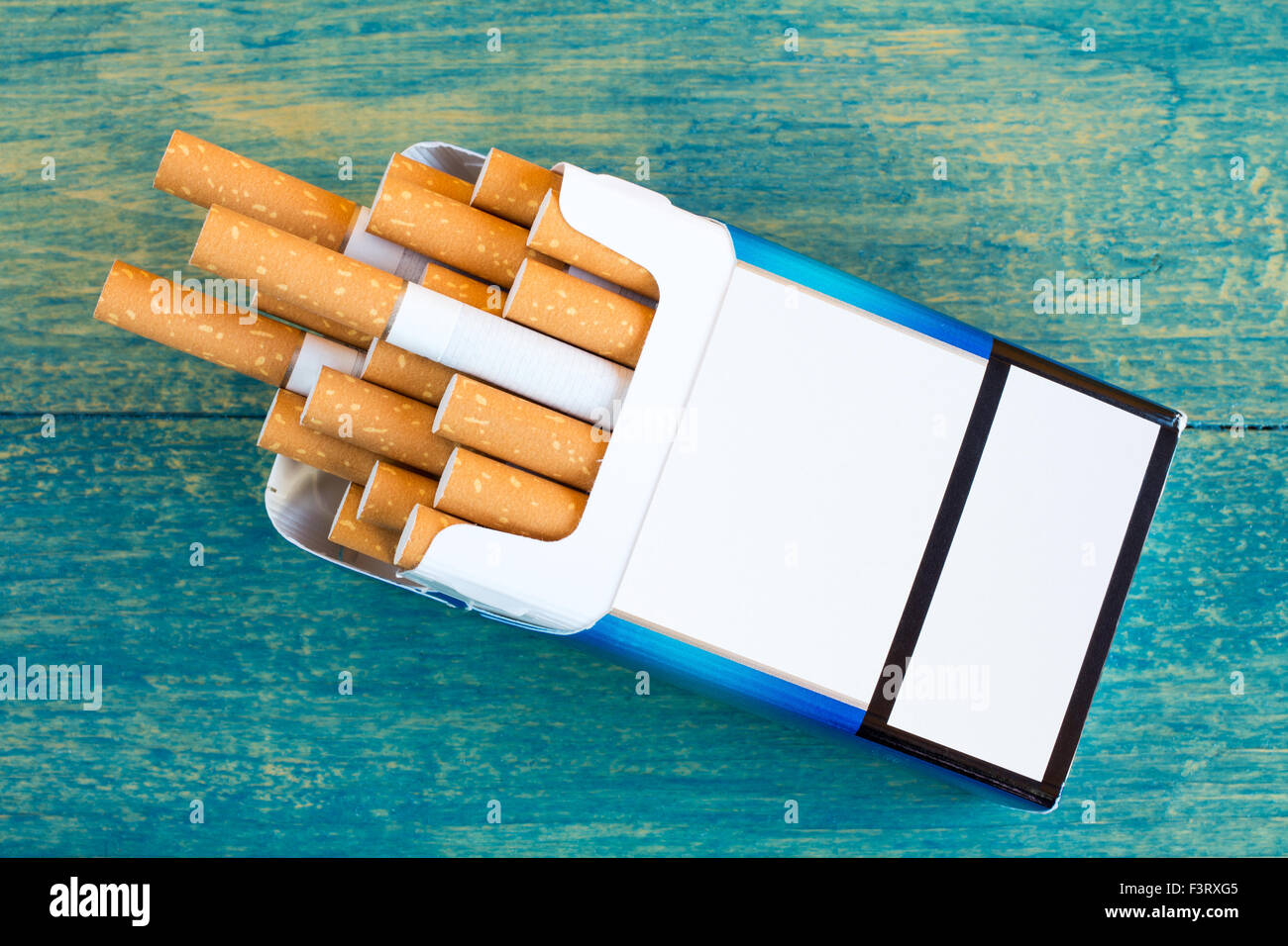 Open pack of cigarettes with the filter Stock Photo - Alamy
