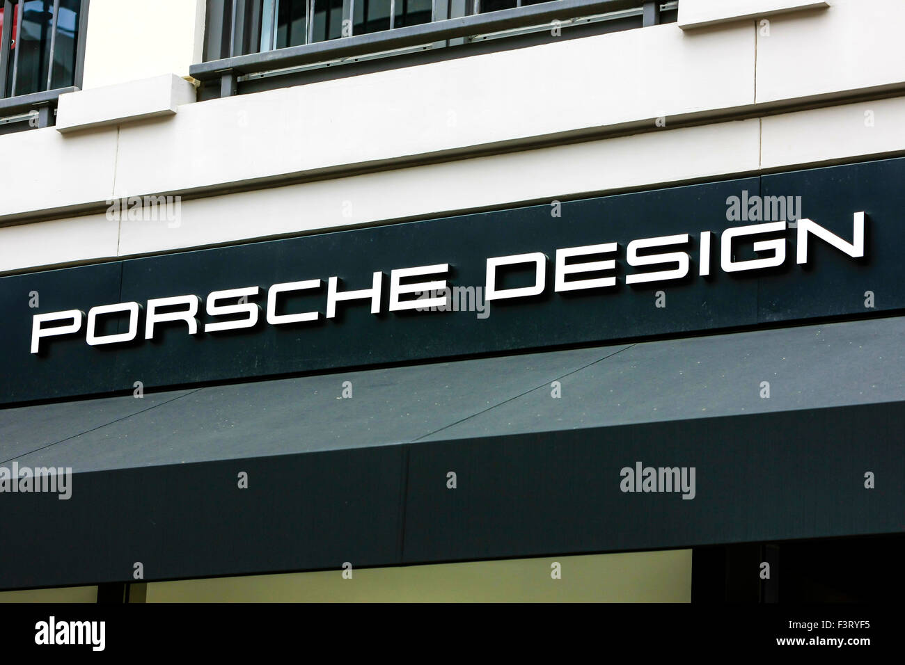 Porsche design beverly hills rodeo drive store hi-res stock photography ...