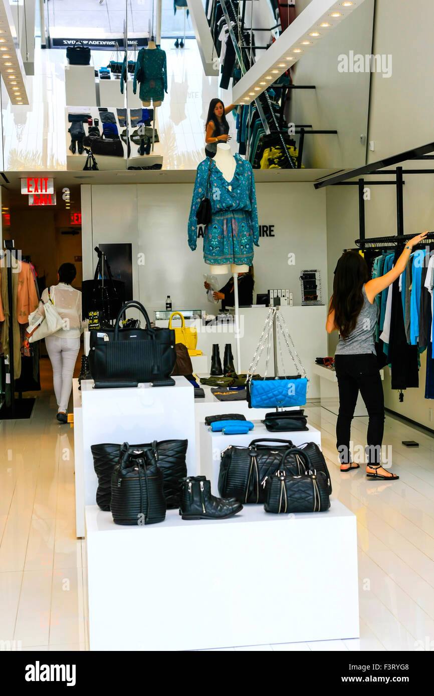 Rodeo drive shop front hi-res stock photography and images - Alamy
