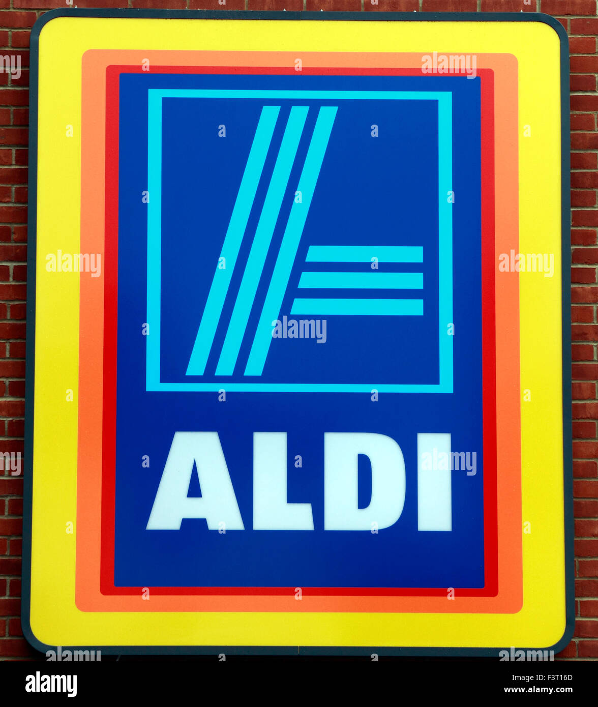 ALDI Supermarket sign logo Aldi supermarkets UK Fakenham Norfolk Stock ...