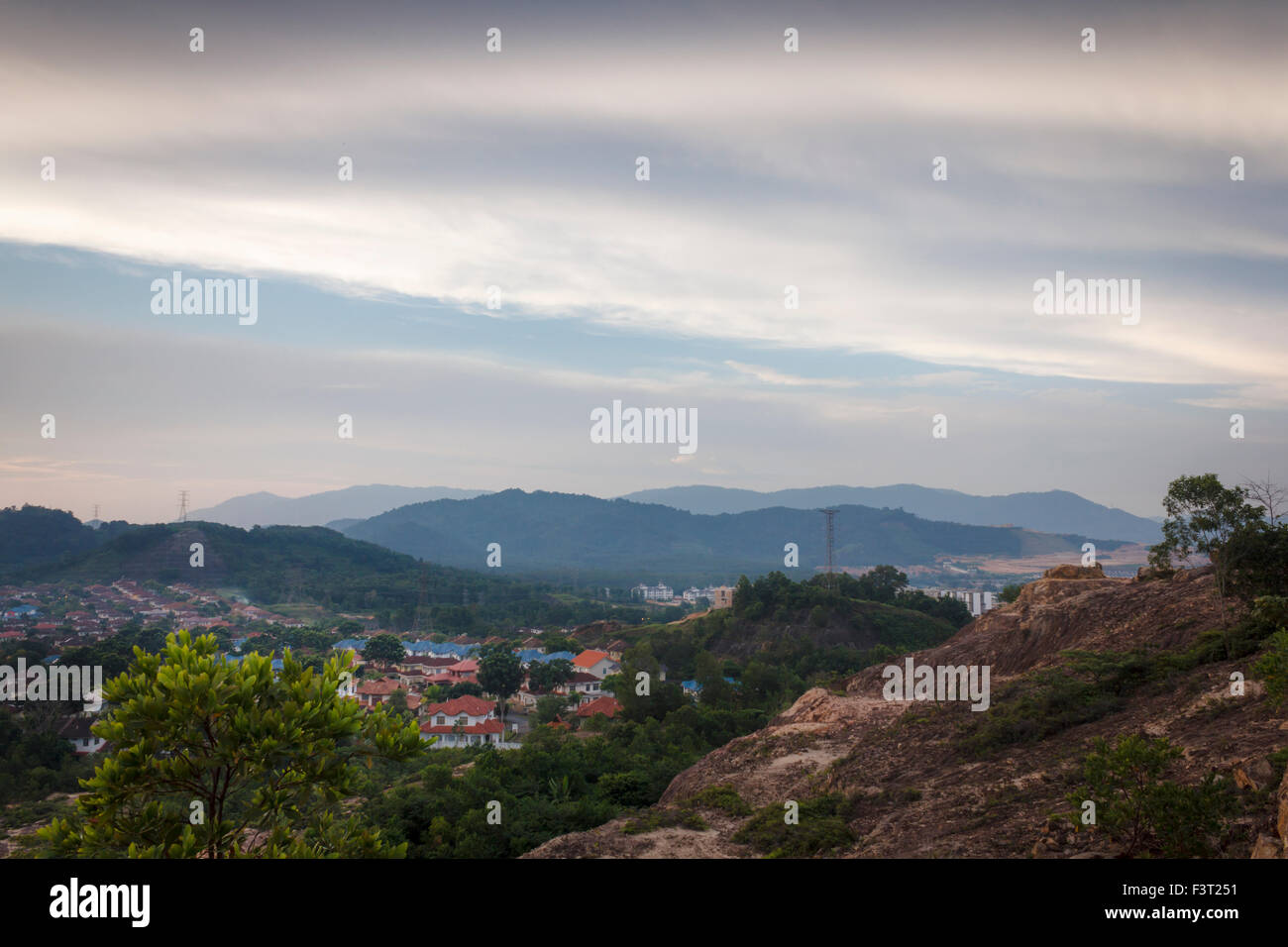 Birds eye view mountain side hi-res stock photography and images - Alamy
