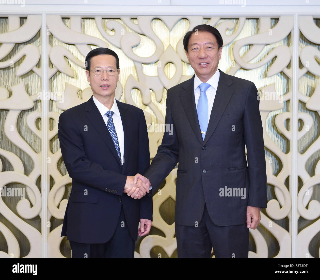 Deputy prime minister teo chee hean hi-res stock photography and images ...