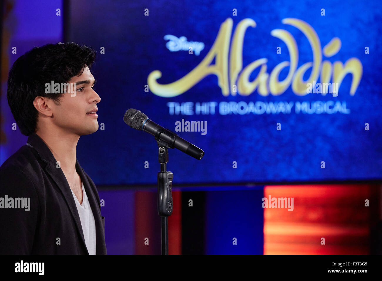 Hamburg, Germany. 12th Oct, 2015. Musical lead Richard Salvador Wolff ...
