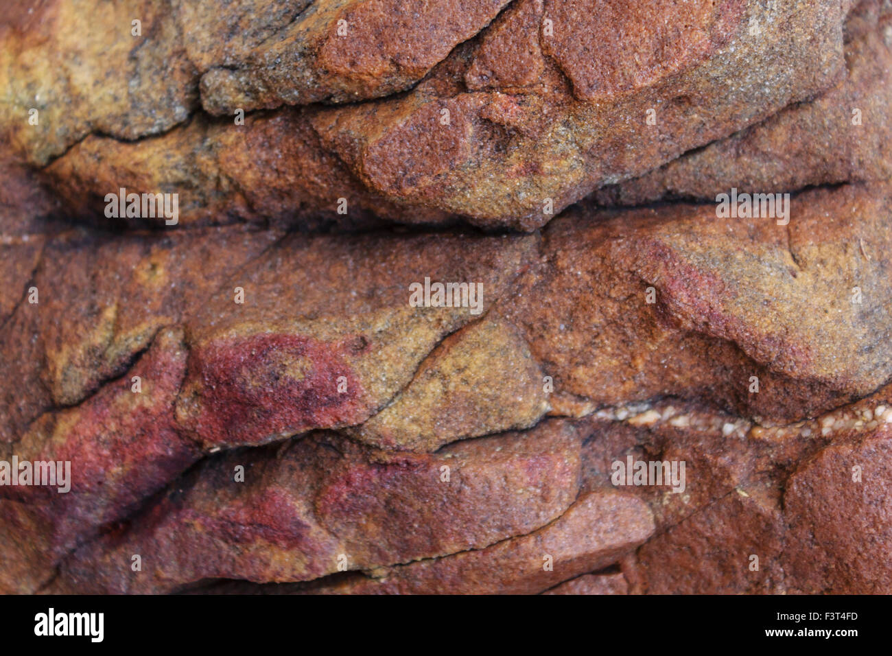 Wet rock texture hi-res stock photography and images - Alamy