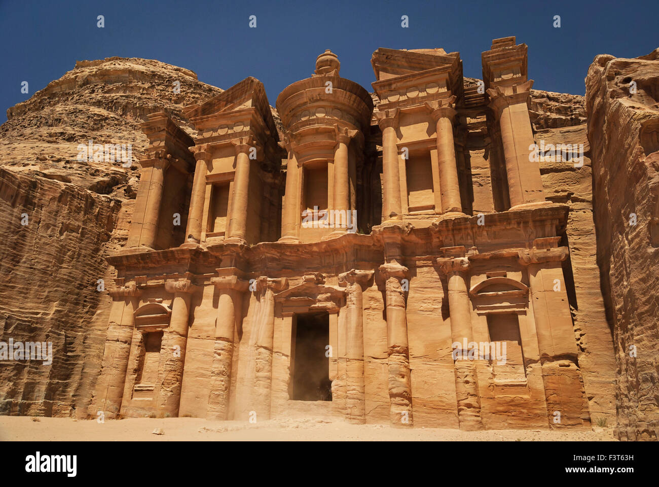 Ad Deir, monastery in Petra, Jordan Stock Photo - Alamy
