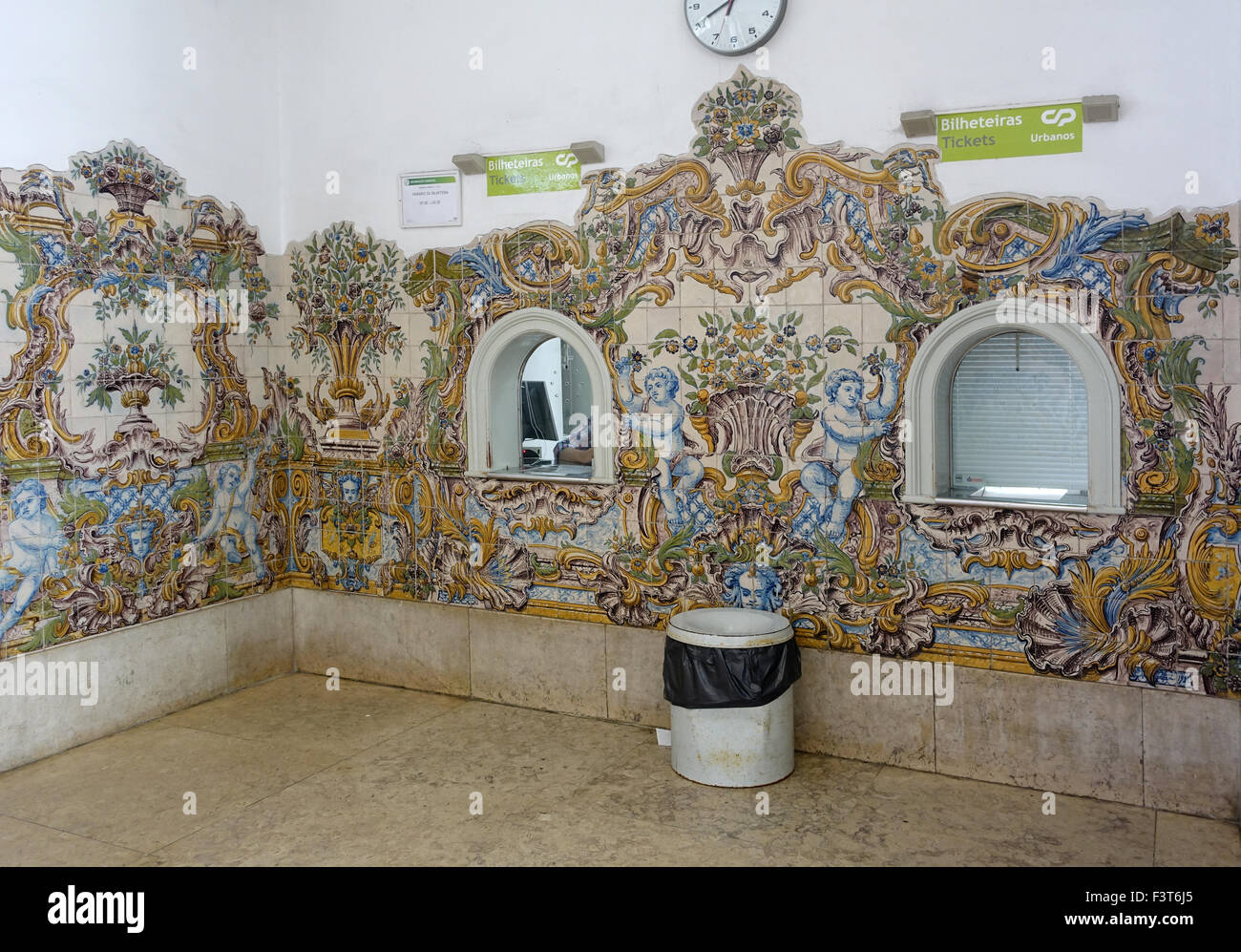 Booking hall hi-res stock photography and images - Alamy