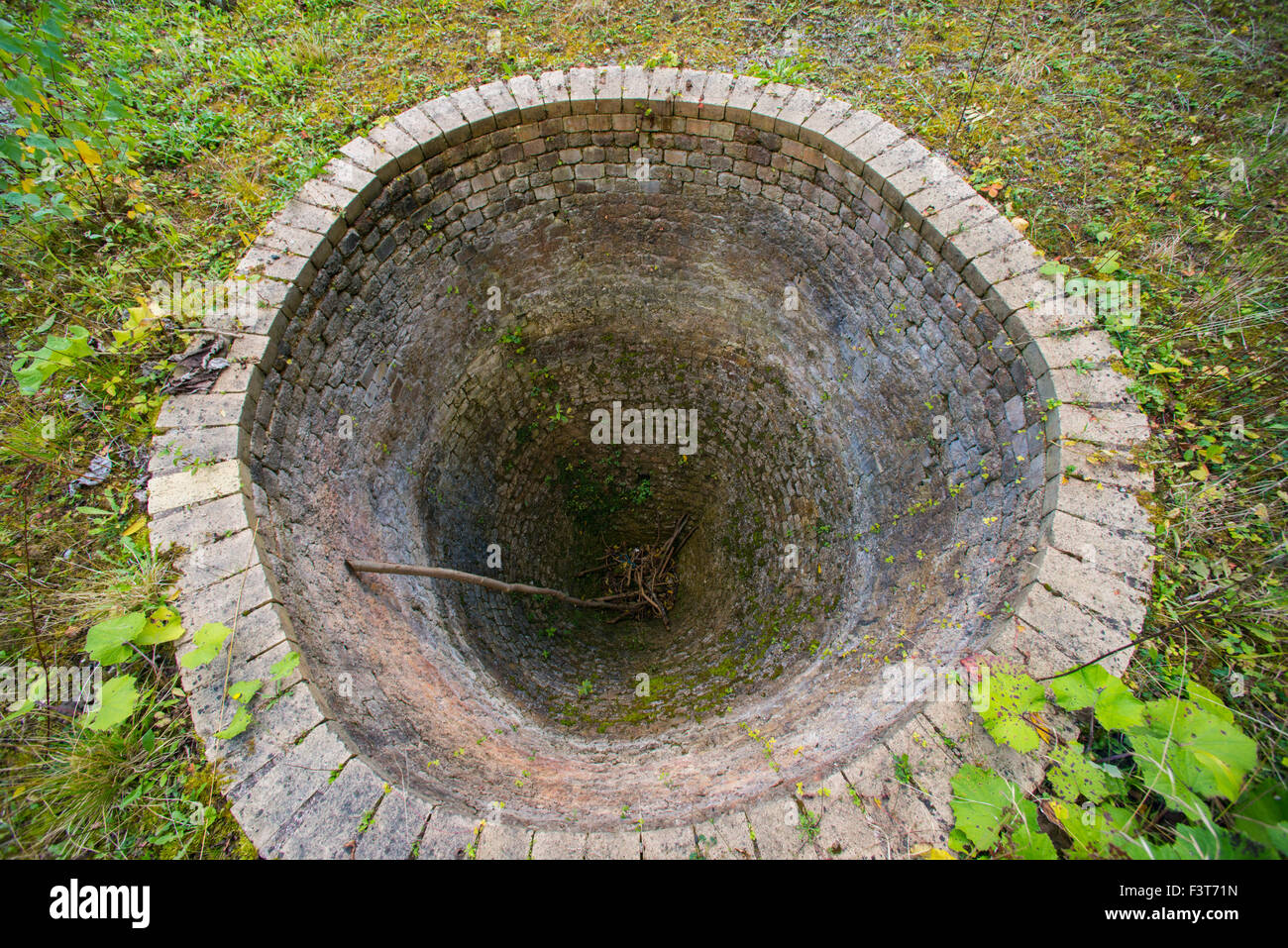 Knowle Quarry Lime Kilns on Wenlock Edge, Shropshire Stock Photo - Alamy