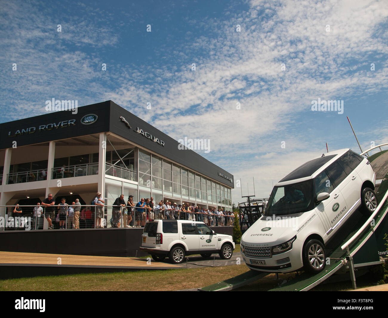 Jaguar land rover hi-res stock photography and images - Alamy