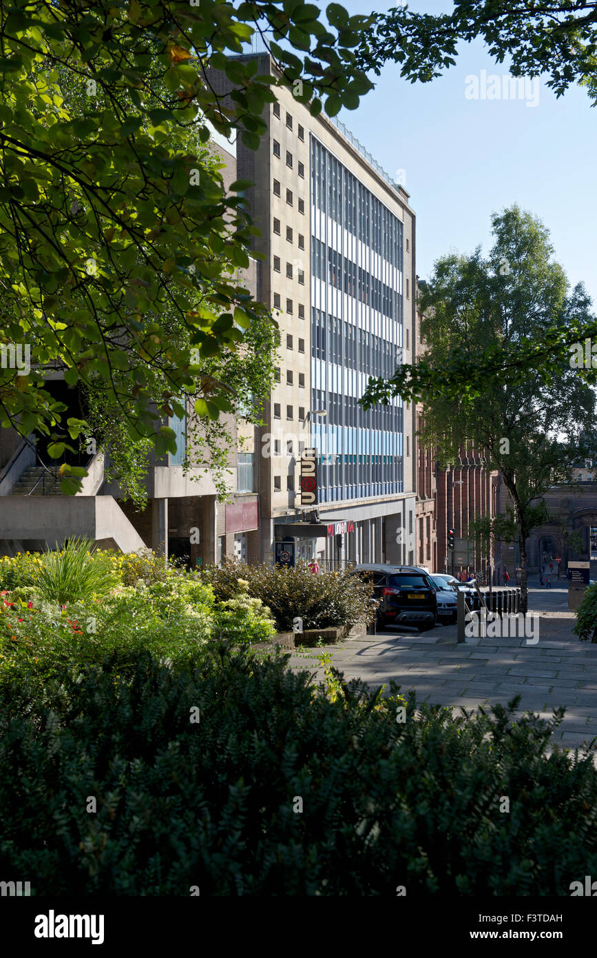 Strathclyde University High Resolution Stock Photography and Images - Alamy