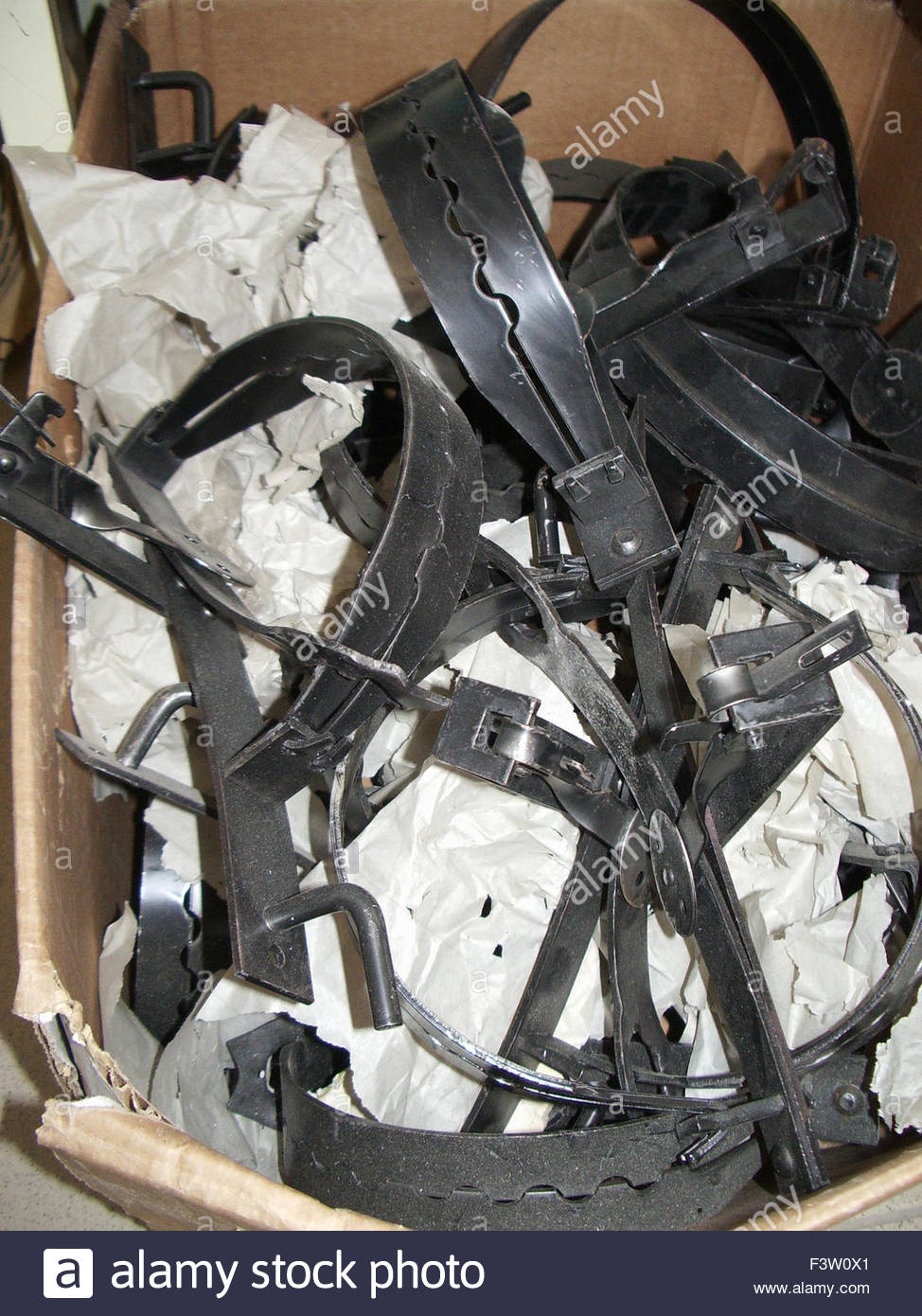 Gin Traps Stock Photos & Gin Traps Stock Images - Alamy