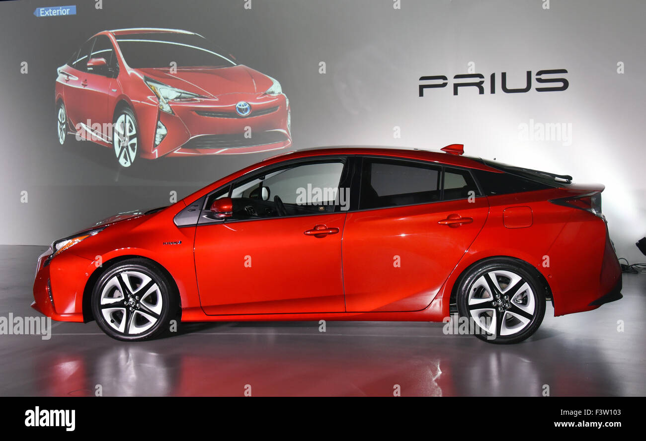 Tokyo, Japan. 13th Oct, 2015. Japan's Toyota Motor Corp. unveils the ...
