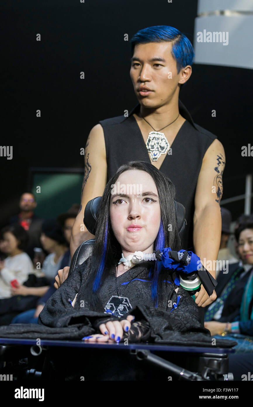 Disabled models hi-res stock photography and images - Alamy